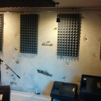 Traitement acoustique de la cabine du studio